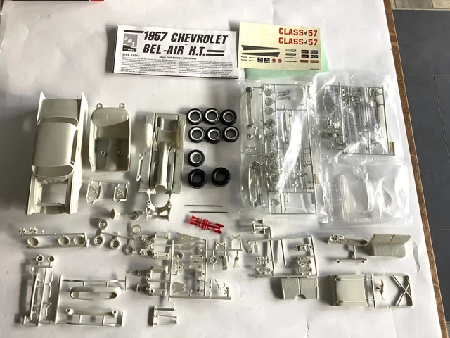 AMT 31543 1:25 ´57 Chevrolet "Bel Air" (GZ99-19S7/3) EUR 29,99 ...