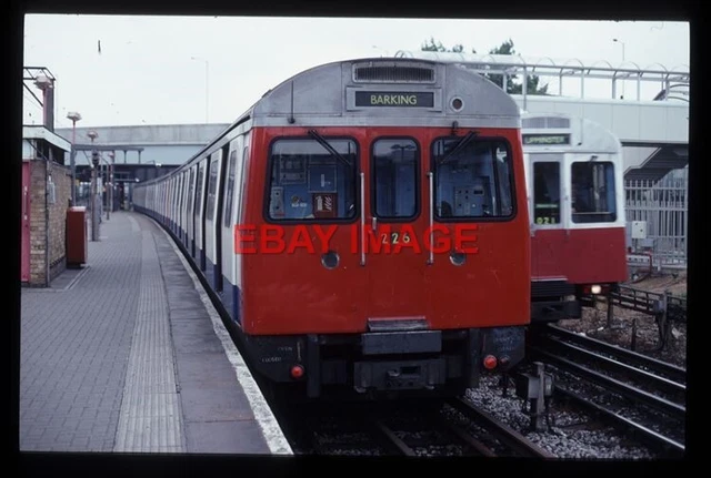ORIGINAL 35MM SLIDE-LONDON Underground 1972 stock 3153/3176 at ...