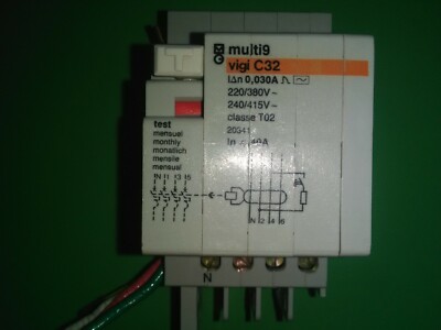 BLOCK VIGI C32 merlin gerin differential 30ma and in = 40a £23.98 ...