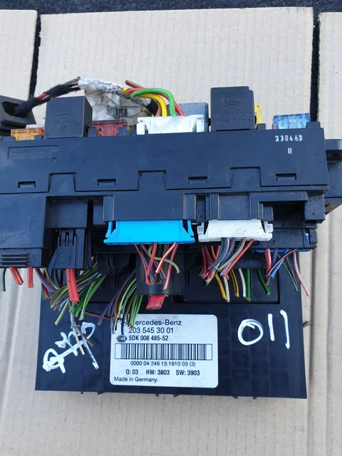 MERCEDES C CLASS W203 front fuse box SAM unit A2035453001 £70.00 ...