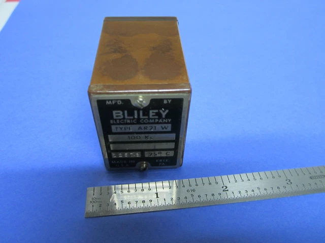 VINTAGE BLILEY 100 KHz AR21W QUARTZ CRYSTAL OSCILLATOR FREQUENCY ...