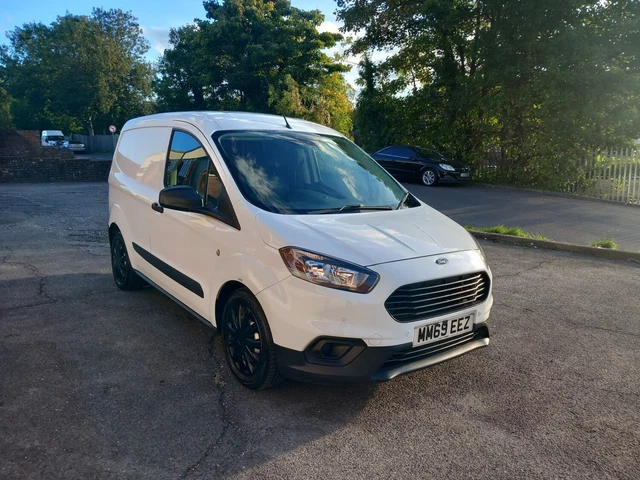 2020 FORD TRANSIT Courier 1.0 EcoBoost Leader Panel Van 4dr Petrol ...