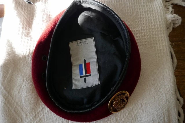 BÉRET MILITAIRE PARACHUTISTE métropolitain amarante avec insigne 1 ...