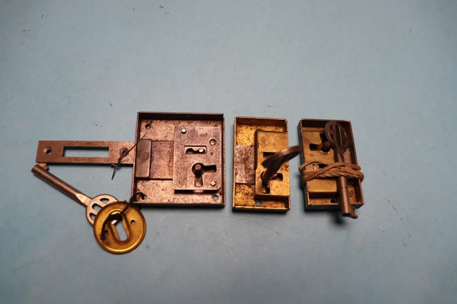 3 ALTE MÖBELSCHLÖSSER EUR 25,00 - PicClick DE