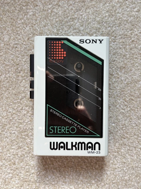 SONY WALKMAN WM-23 Defekt Sammlergerät Bastler Kassettenspieler Weiß ...