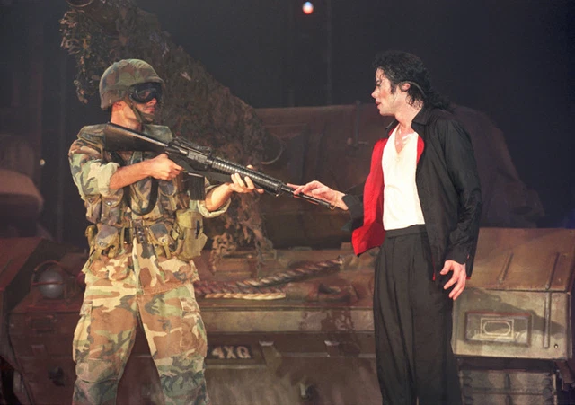 MICHAEL JACKSON PHOTO Unreleased 12 Inch X 8 Inches Huge Colour1996 ...