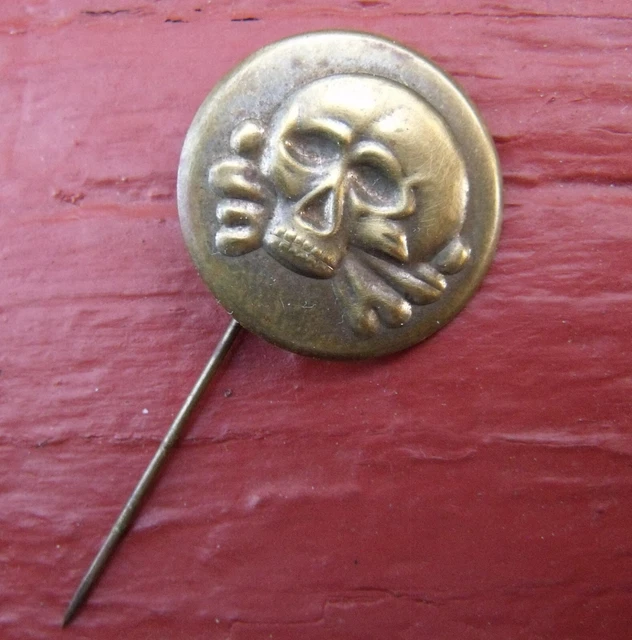 FREIKORPS EISERNE DIVISION Skull Pin ~ Weimar era "Iron Division" £156. ...