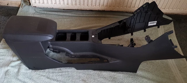 GENUINE FORD FOCUS MK3 Center Console RHD F1EB-A045A06 £60.00 - PicClick UK