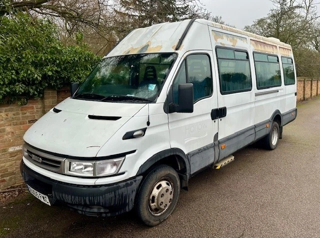 Minibuses/Buses/Coaches, Commercial Vehicles, Cars, Motorcycles ...
