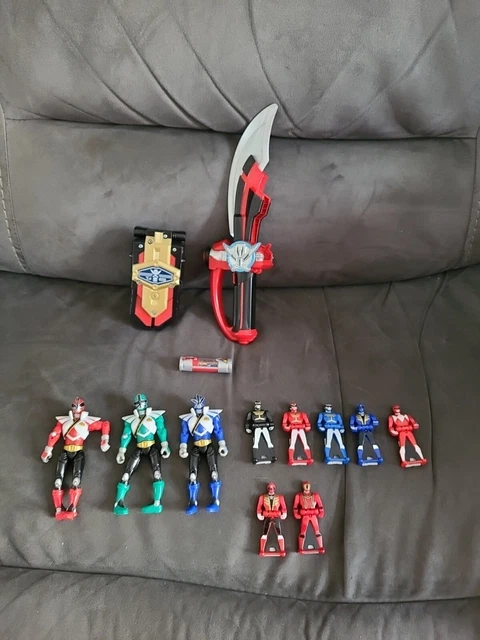 POWER RANGERS SUPER Megaforce Deluxe Legendary Morpher, Sabre, 3 ...
