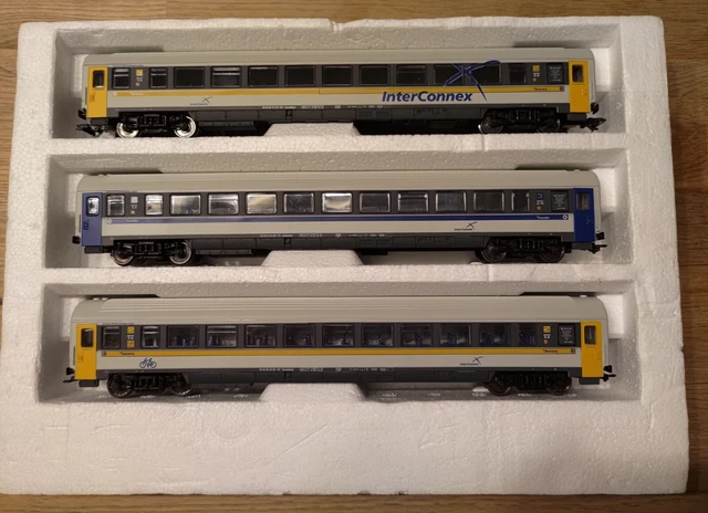 PIKO 3-TLG. PERSONENWAGENSET Connex / Interconnex aus Set 57180 NEM KKK ...