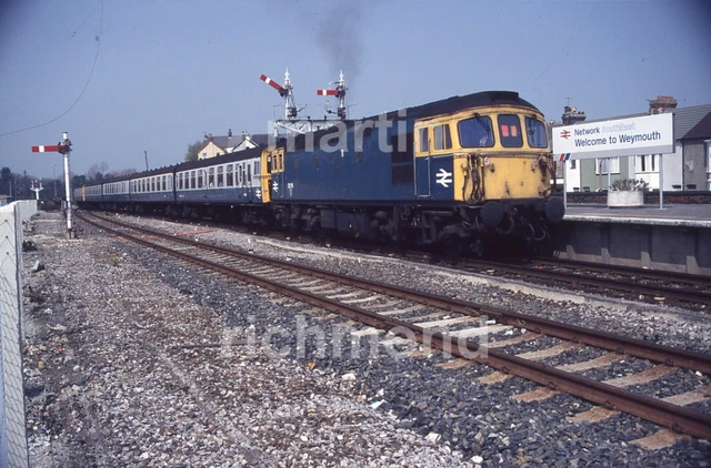 WEYMOUTH CLASS 33 33116 Departing 28.4.87 35mm Slide RN427 £2.99 ...