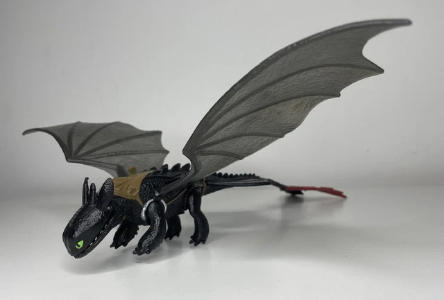 HOW TO TRAIN Your Dragon Toothless Night Fury Lunge Attack Toy 2014 DWA ...