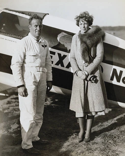 AMELIA EARHART AMERICAN Aviation Pioneer Amelia Earhart Old Photo 4 $8. ...
