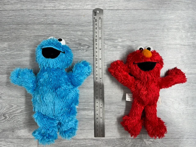 HASBRO SESAME STREET 10 Inch Elmo And Cookie Monster Soft Plush Toys £ ...