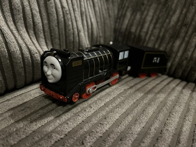 TOMY TRACKMASTER THOMAS And Friends Black Train Hiro With Tender £12.99 ...
