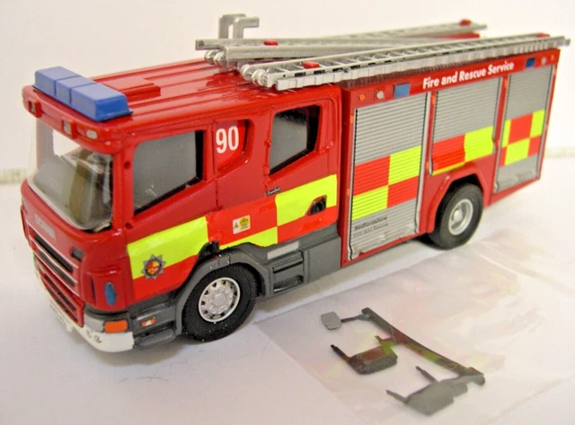 FIRE BRIGADE MODELS Scania R Series Bedfordshire fire Brigade Pumper 1 ...