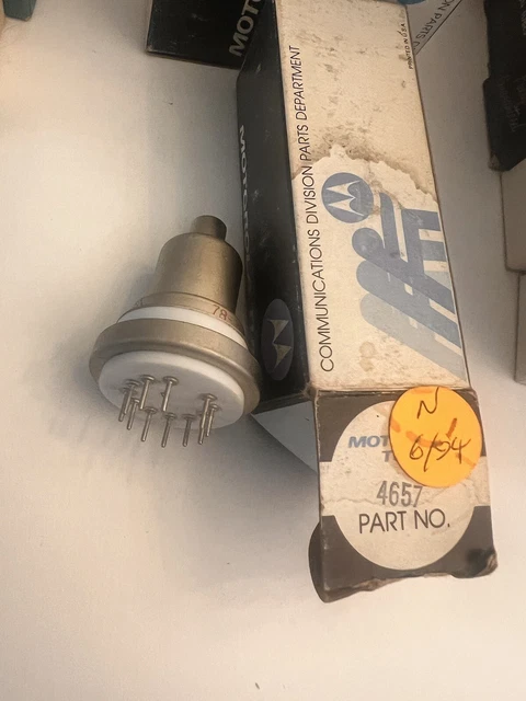 4657 MOTOROLA NOS audio Vacuum Tube Signal One Transceiver Final Tube £ ...