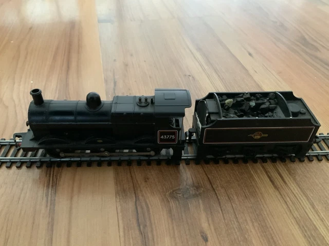 TRIANG R251 3F BLACK LOCO R.N.43775 COMPLETE WITH R33 TENDER - Tested ...