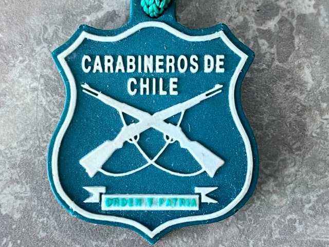 RARE VINTAGE CARABINEROS De Chile Police Law Enforcement Key Ring £11. ...