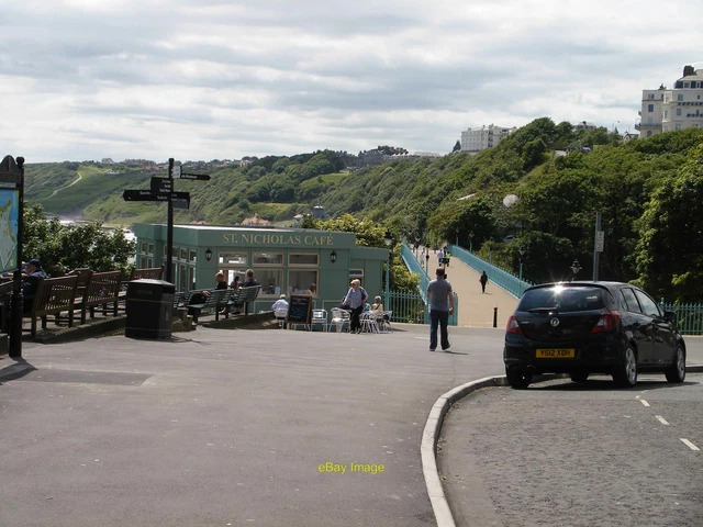 PHOTO 6X4 NEW cafe St Nicholas Cliff Scarborough The upper station of ...