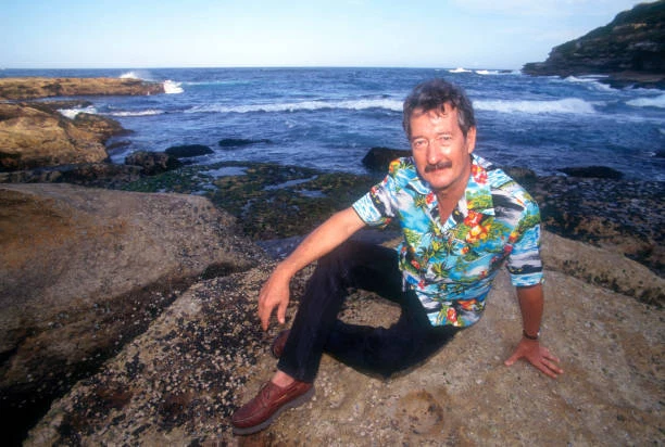 AUSTRALIAN ACTOR MICHAEL Caton at Bondi Beach on January 21, 1999 - Old ...