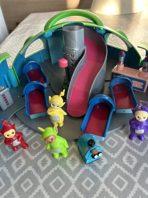 1996 TELETUBBIES HOME Hill House Tubbytronic Superdome Playset £65.00 ...