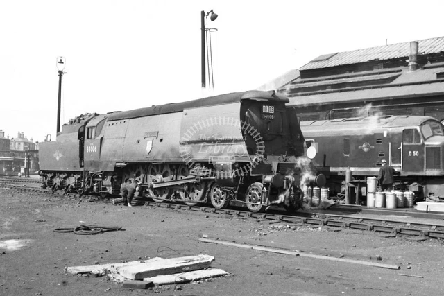 PHOTO BR BRITISH Railways Steam Locomotive Battle of Britian 34006 at ...