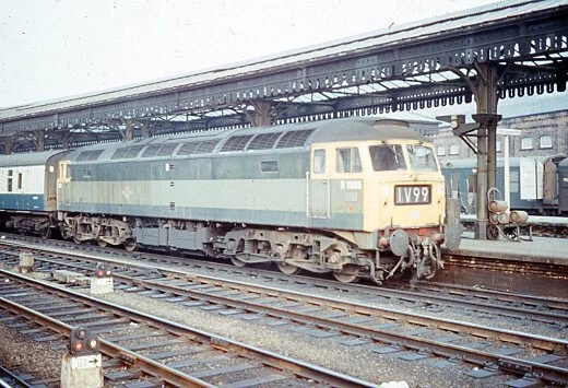 ORIGINAL COLOUR SLIDE of D1585 BR class 47 diesel loco £2.50 - PicClick UK