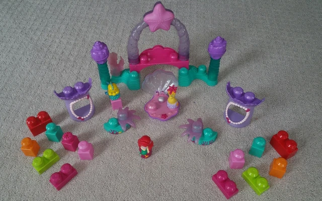 MEGA BLOKS BLOCKS Disney Little Mermaid Flounder Ariel light-up Pearl ...