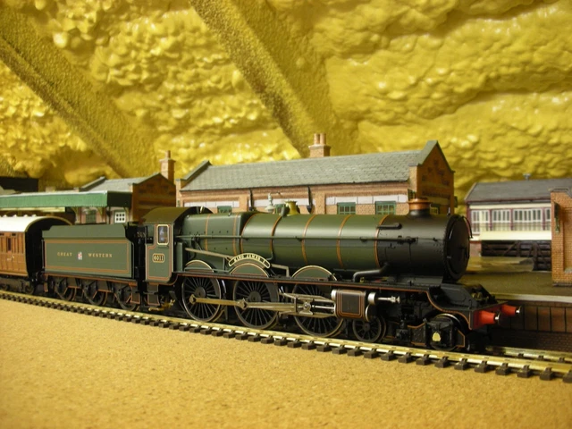 HORNBY R3331 GWR Collett 'King' class "King James I" 4-6-0 "6011 ...