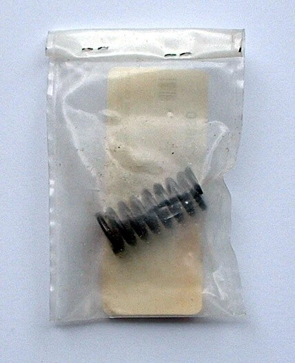 GENUINE YAMAHA CLUTCH Spring Xt125 / Sr185 Old Stock To Clear £1.49 ...