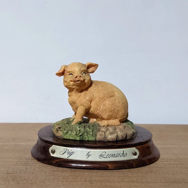 VINTAGE PIG BY Leonardo Collectable Mounted Ornament Farm Animal Shelf ...