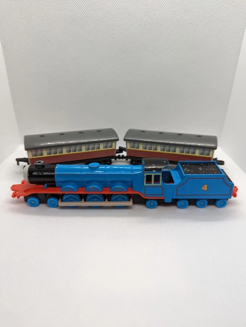 THOMAS & FRIENDS ERTL Gordon e 2 carrozze EUR 19,88 - PicClick IT