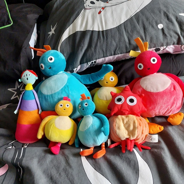 CBEEBIES TWIRLYWOOS PEEKABOO & Very Important Lady Plush Toy Bundle £64 ...