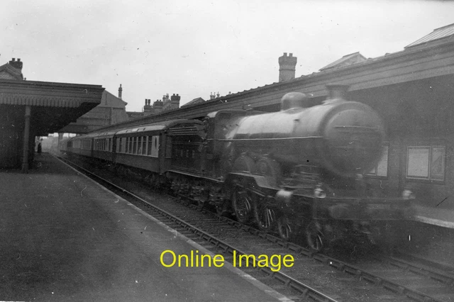 RAILWAY PHOTO 6X4 LNER Up West Riding Pullman passing New Southgate 6/6 ...