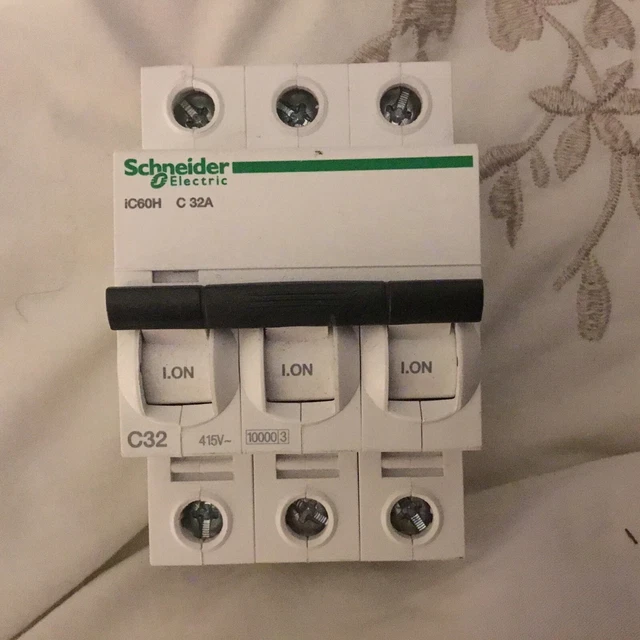SCHNEIDER MCB 32 Amp Acti9 iC60H Type C 32A Triple Pole 3 Phase Breaker ...