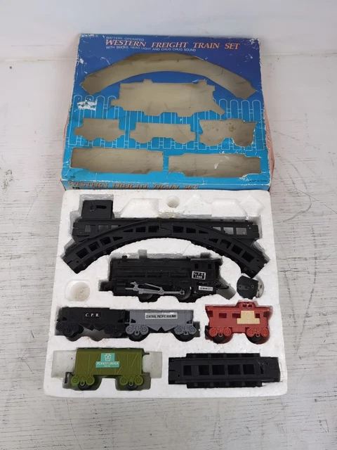 VINTAGE WESTERN FREIGHT Train Set Complete In Box - Battery Operated ...