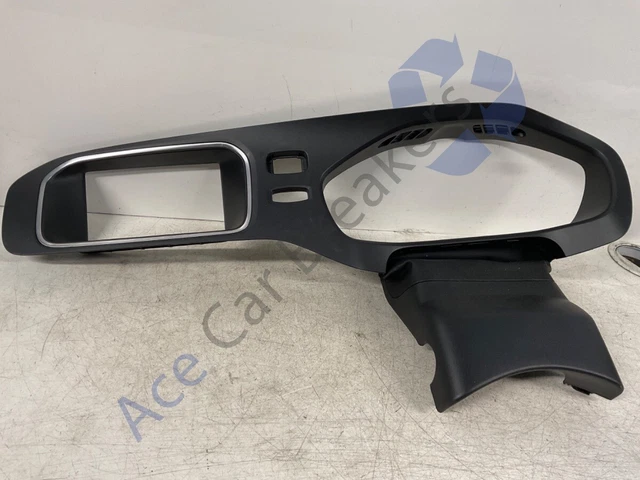 VOLVO V40 5DR 16-19 Facelift Centre Dash Panel Trim 1284580 £24.95 ...