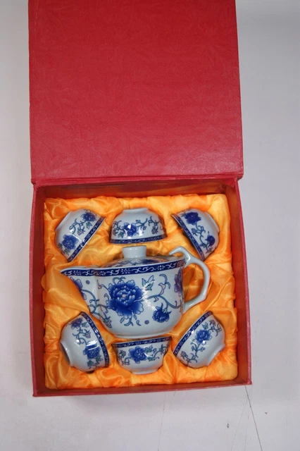 8 PC FLORAL Chinese Asian Type Porcelain Tea Pot Tea Cup Set in Box $33 ...