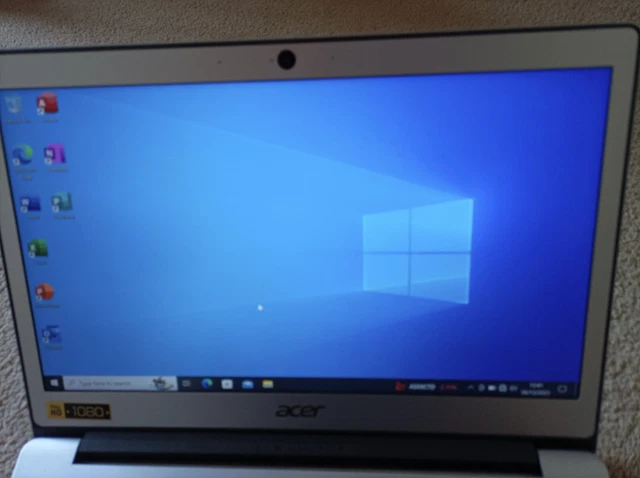 ACER SWIFT SF113-31-P216 N17P2 aggiornato con 240 GB SSD, W10 Pro, Office 2016 EUR 138,22 ...