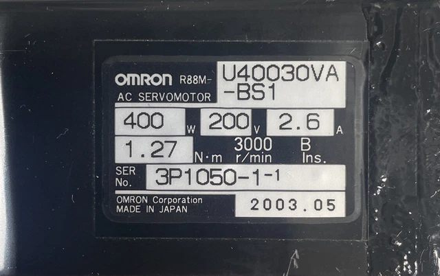3~BRUSHLESS SERVO MOTOR Synchronous Motor Omron R88M-U40030VA-BS1 ...