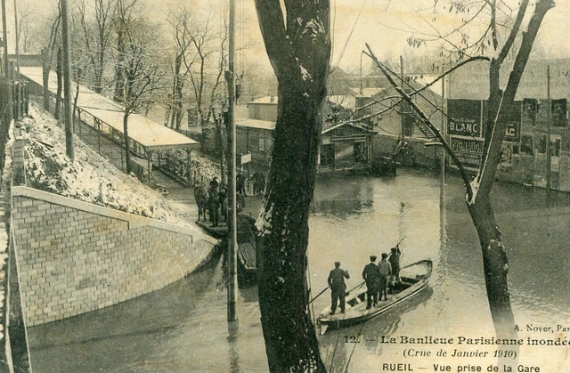 BANLIEUE PARISIENNE INONDÉE Crue Janver 1910 RUEIL MALMAISON Vue prise ...