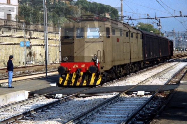 35MM SLIDE FS Italy Railways Diesel Loco E 636 415 Perugia 1997 ...