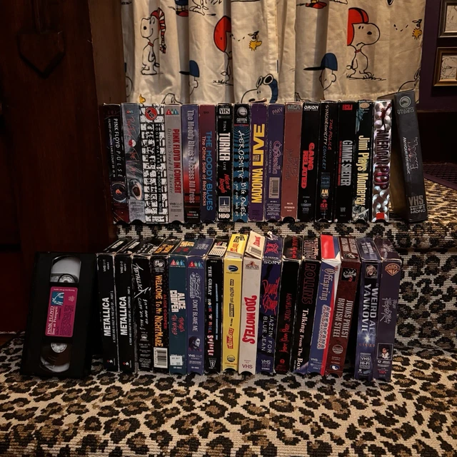 VINTAGE VHS TAPES Music Lot 34 Tapes Punk Rock Rap Sex Pistols Pink ...