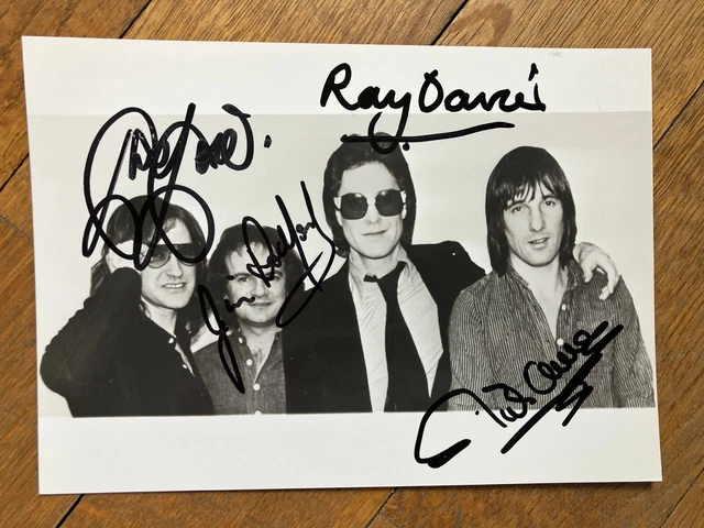 ORIGINAL AUTOGRAMME THE KINKS 1980 Pressefoto Ray Dave Davies signiert ...