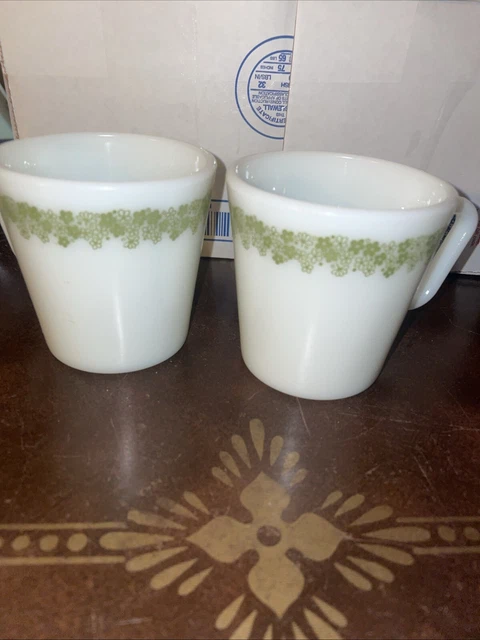 VINTAGE PYREX/ CORNING Ware 1410 "Crazy Daisy" 10oz Coffee Cup pair $19 ...