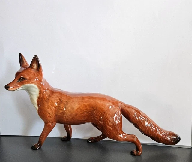 BESWICK FOX, RARE black tail version, pre 1967, good condition £64.16 ...