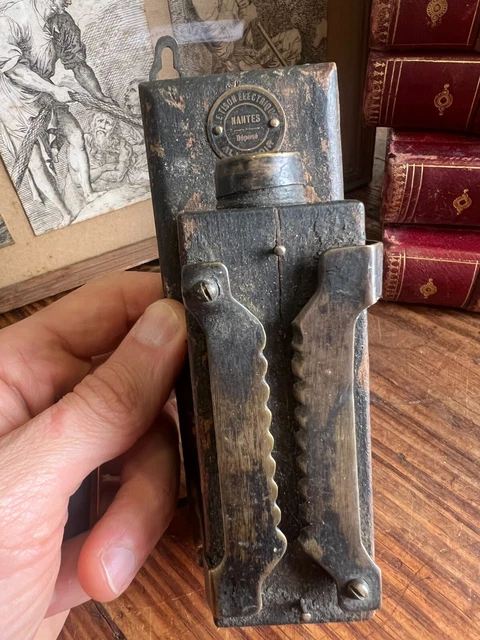 ALLUMOIR MURAL TISON Electrique Vers 1900 Collection EUR 36,00 ...