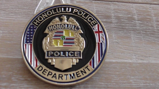 HAWAII HONOLULU POLICE Department District 2 North Shore Challenge Coin ...